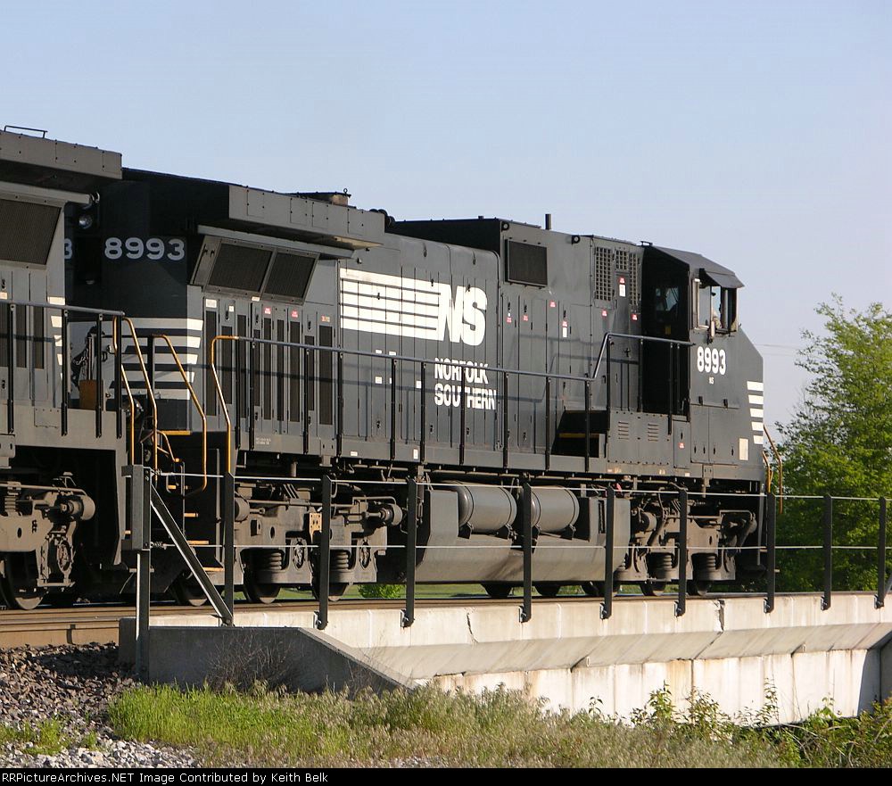 NS 8993